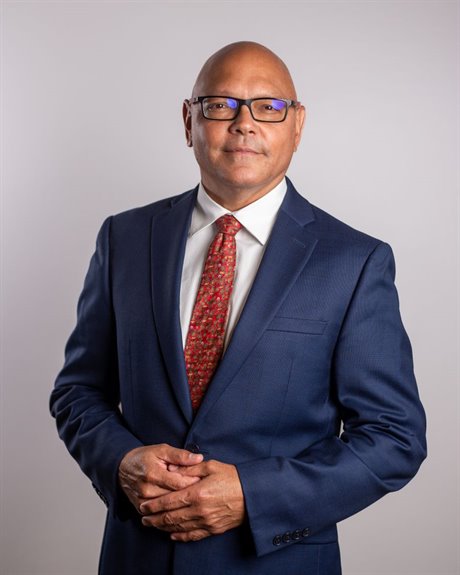 Drs. Andy Lee wordt nieuwe staatsraad voor Aruba - Raad van State